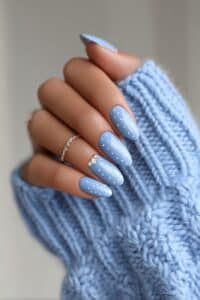 15 Creative Blue Polka Dot Nail Designs to Try